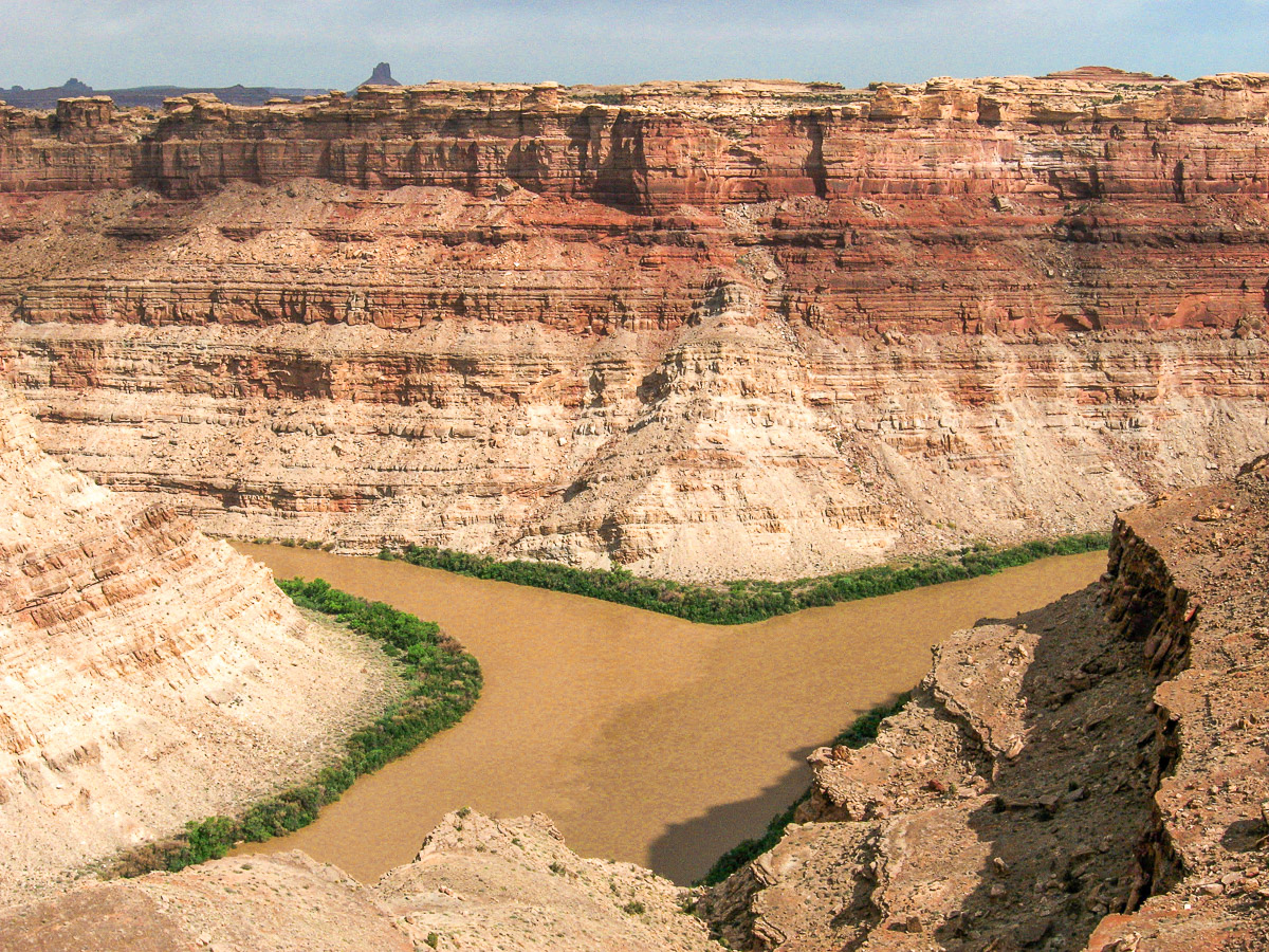 15 Awe-Inspiring Hikes in Canyonlands National Park For All Hikers