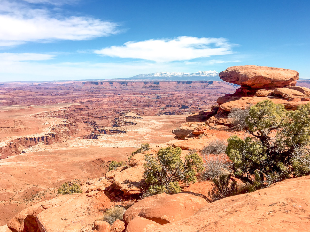 15 Awe-Inspiring Hikes in Canyonlands National Park For All Hikers